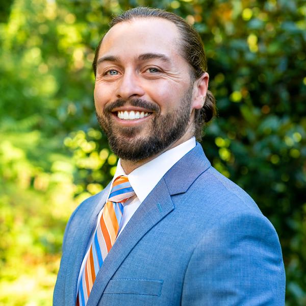 Real Estate Marketing Expert | Instagram | Linktree