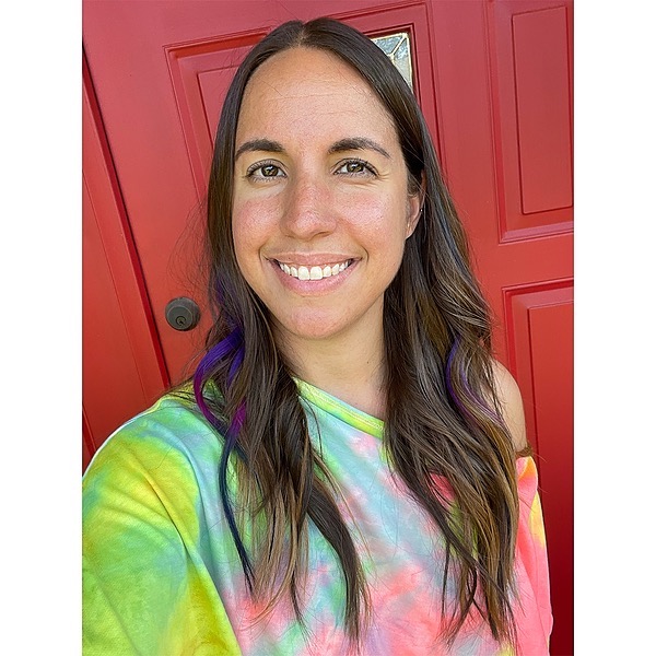 hello__itsdani | Instagram, TikTok | Linktree