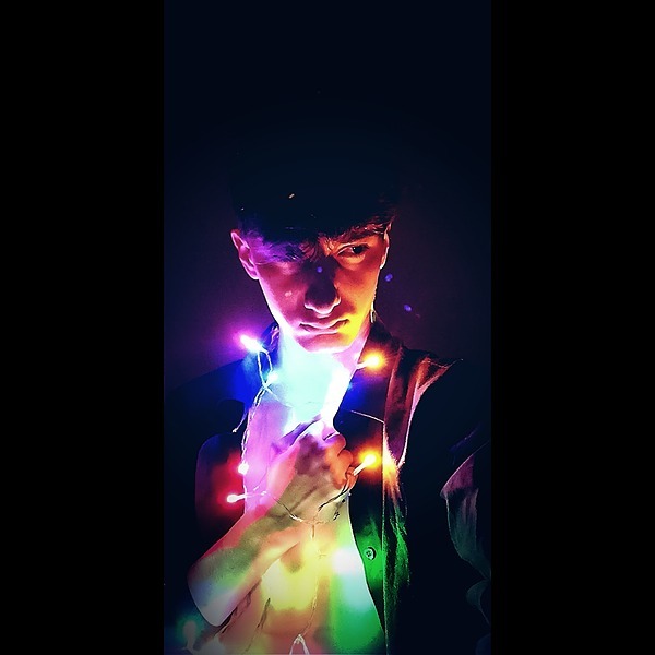 light_bringer_ | Twitter, Instagram, TikTok | Linktree