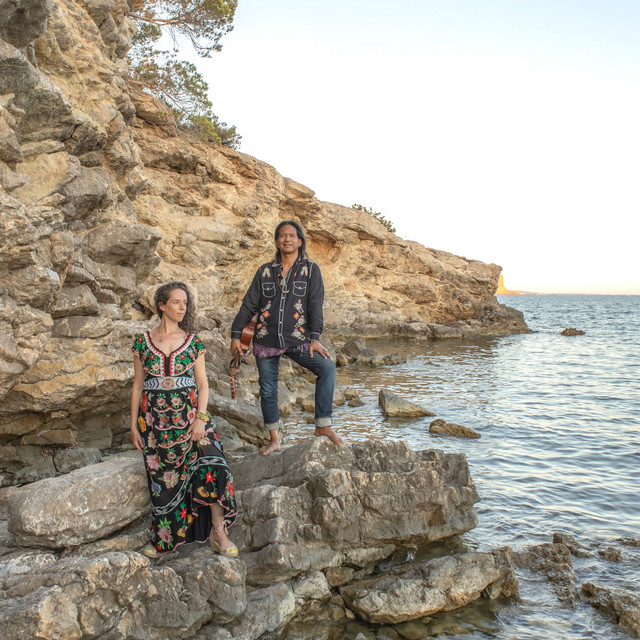 Shaz & the Medicine Man | Instagram, Facebook | Linktree