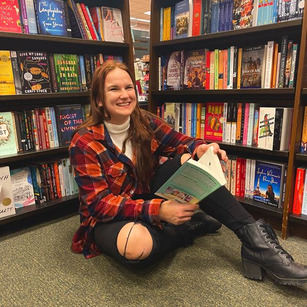 reading_with_erica | Instagram | Linktree