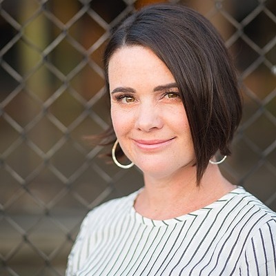 Erin E. Carvelli | Instagram, Facebook | Linktree