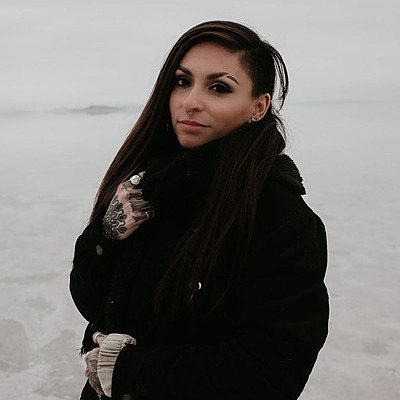 Angel Rose | Instagram, TikTok | Linktree