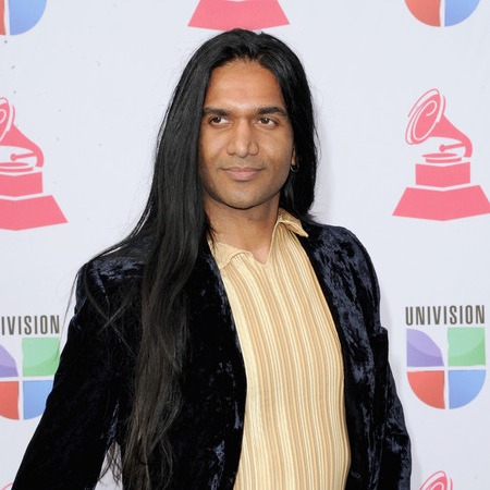 Anand Bhatt's Latest Album - Listen on Spotify - Linktree