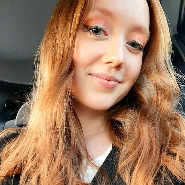 Felicia Bloom (felibunni) | Twitter, Instagram, Twitch | Linktree