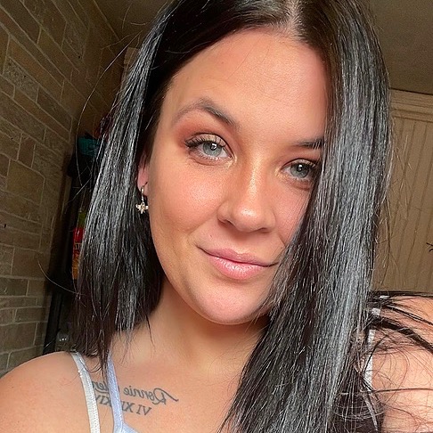 Ashley Stockton | Instagram, Facebook, TikTok | Linktree