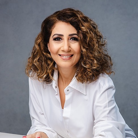 Mariam Farag | Twitter | Linktree