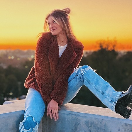 lyssa.rose | Twitter, Instagram, TikTok | Linktree