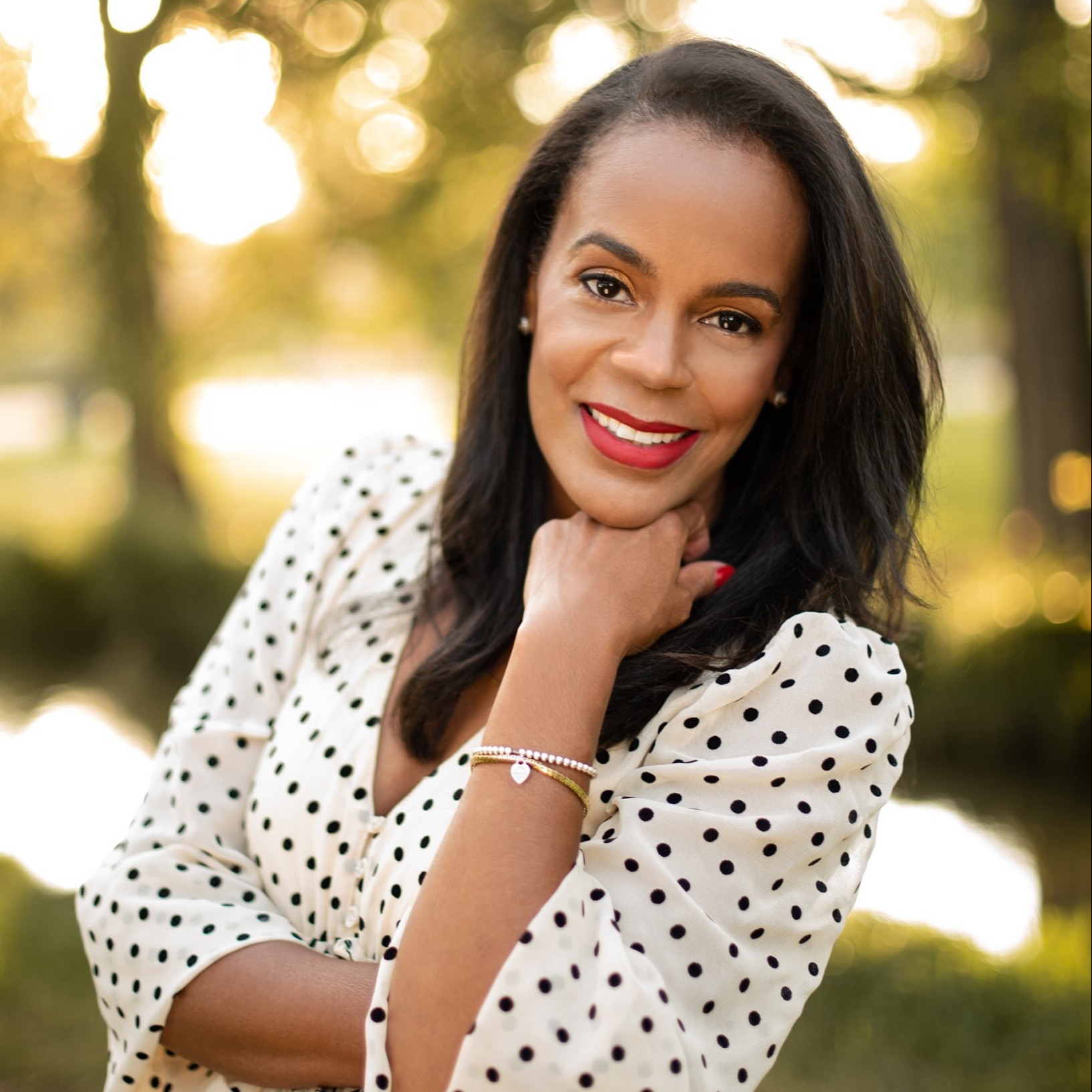 @angelanholton | Linktree