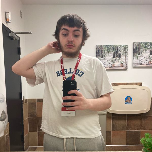 rollie | Twitter, Instagram, TikTok | Linktree