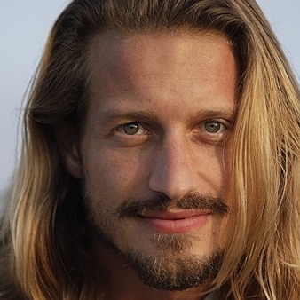 Ruty Rutenberg | Twitter, Instagram | Linktree