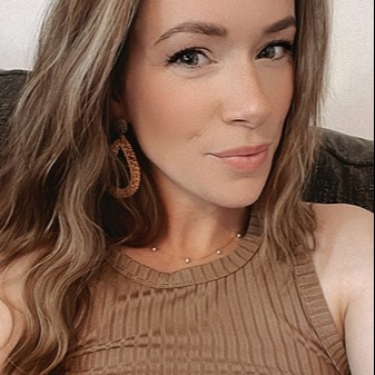 thebionicmodel | Twitter, Instagram, Facebook | Linktree