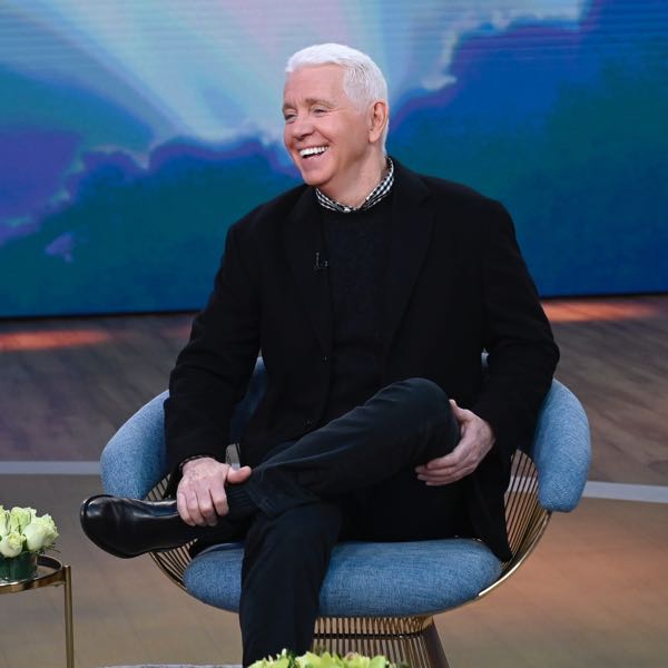 Father Edward L. Beck, C.P. | Twitter, Instagram | Linktree