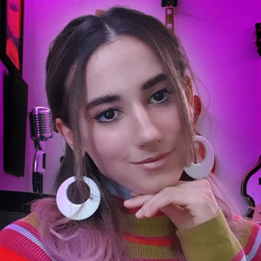 MILLIE MOSSIAE | Instagram, TikTok, Twitch | Linktree