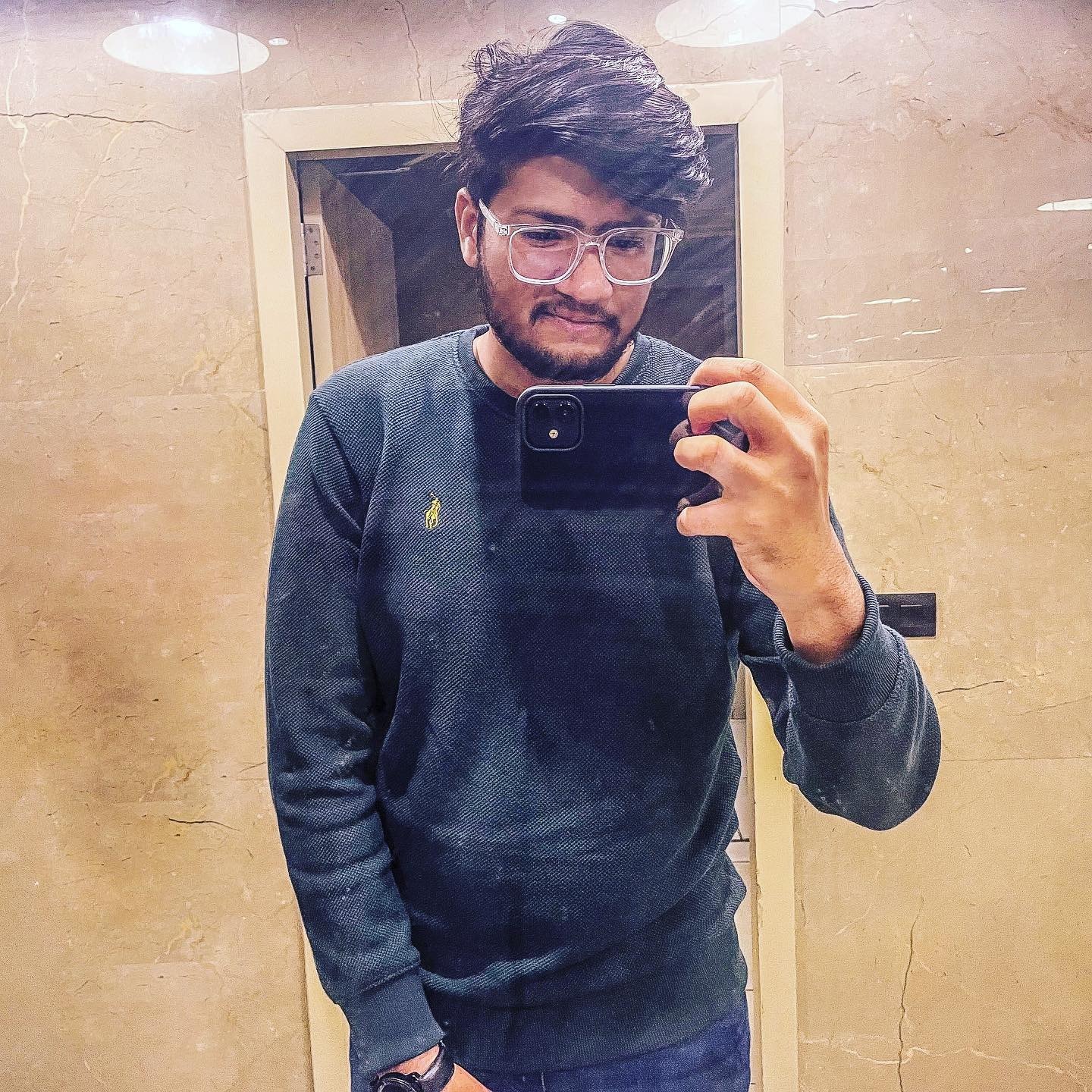 Caesar | Instagram, Facebook | Linktree