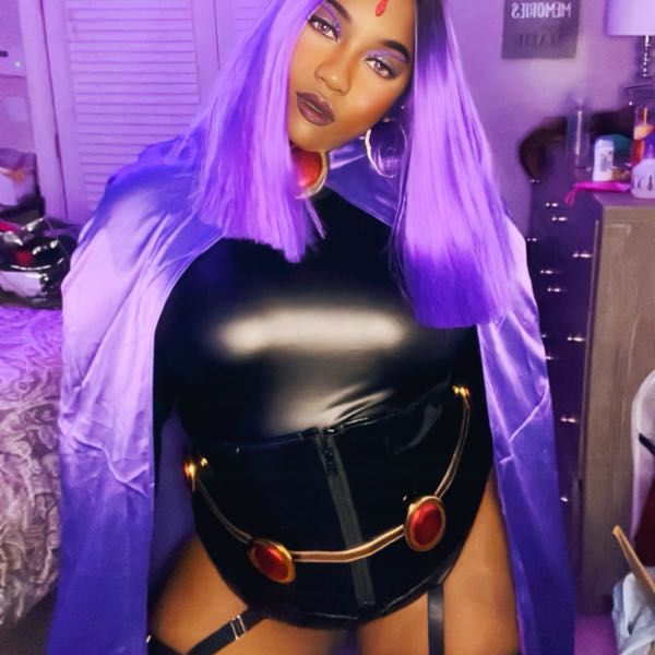 ebony_moonbeam | Facebook, TikTok, Twitch | Linktree