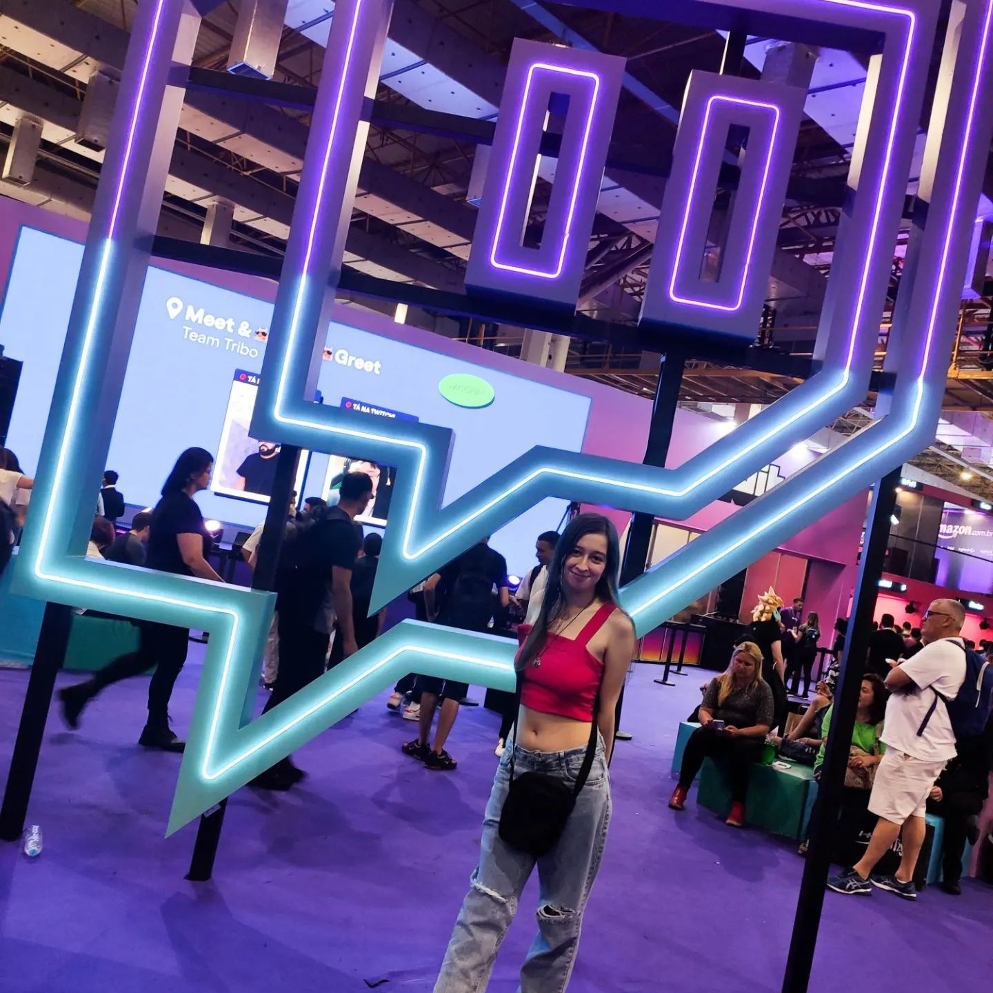 Lia | Twitter, Instagram, Twitch | Linktree