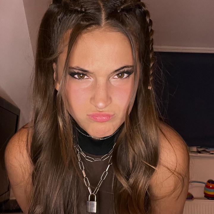 vxcix | Instagram, TikTok | Linktree