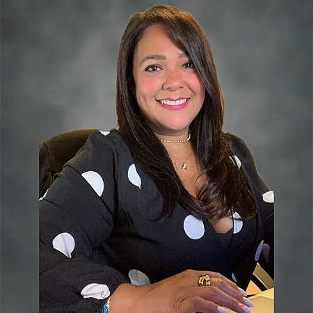 Financial Professional | Instagram, Facebook, TikTok | Linktree