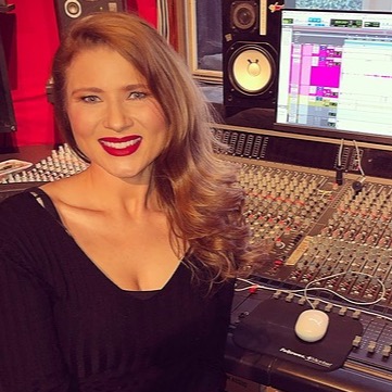 Emily_J_Brooks | YouTube | Linktree