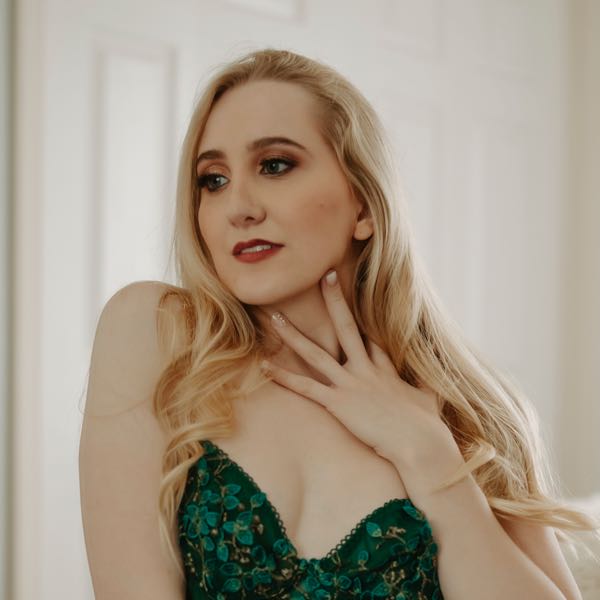 Goddess Amelia - Find Goddess Amelia Onlyfans - Linktree