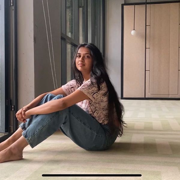 Darini Hariharan | Instagram | Linktree