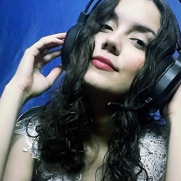 lele alves | Instagram, TikTok, Twitch | Linktree