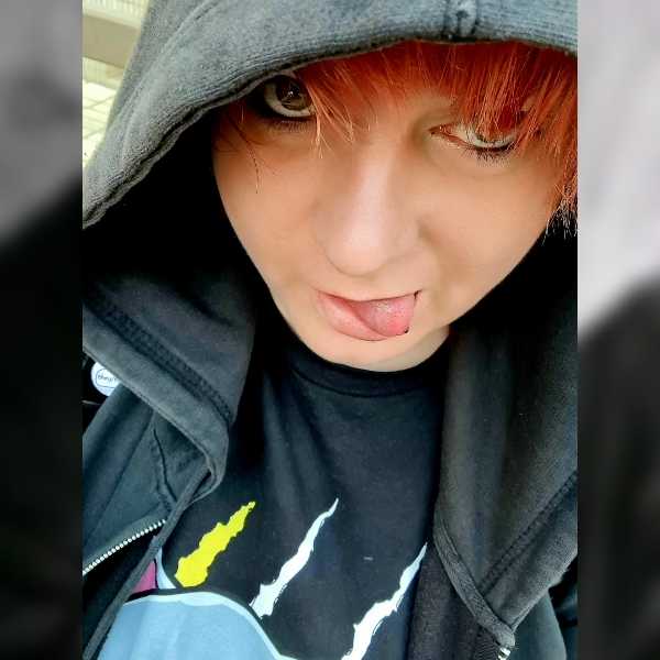 Non Binary, Gelatinous Blob | Linktree