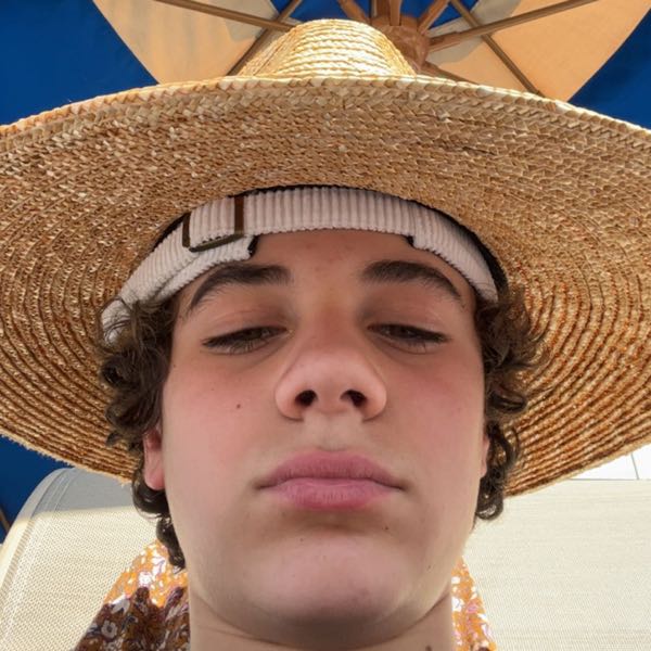 Nick Arena | Instagram, Twitch | Linktree