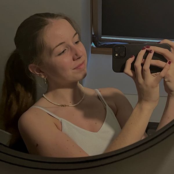 britt | Instagram, TikTok | Linktree