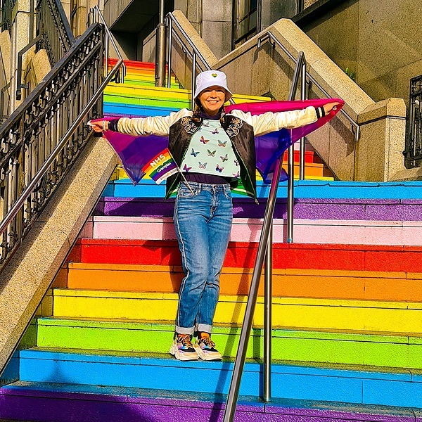 Vikki Walls | Twitter, Instagram | Linktree