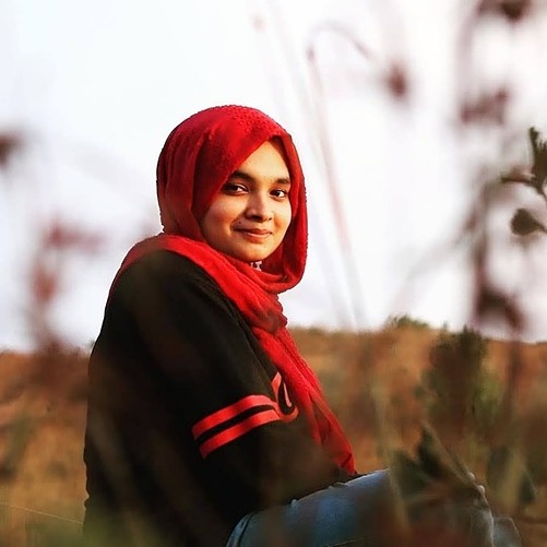 Hiba Farook | Twitter, Instagram | Linktree