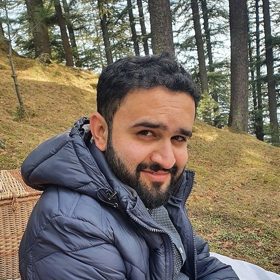 Akshat Kapur | Twitter, Instagram, Facebook | Linktree