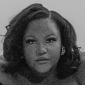 Ausha Simone | Instagram, TikTok | Linktree