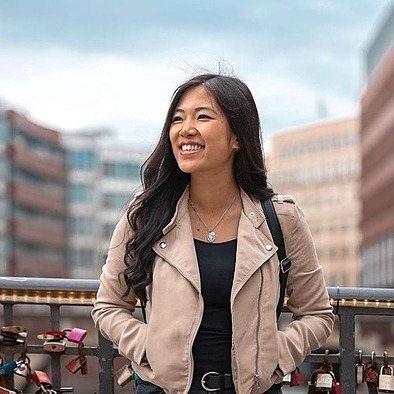 calissie | Twitter, TikTok, Twitch | Linktree