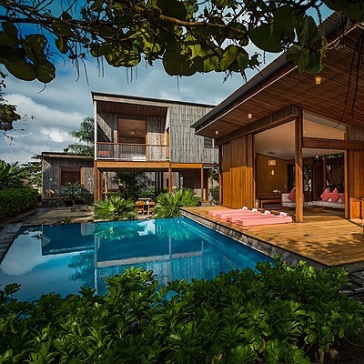 TurtleInn | Instagram, YouTube, Facebook | Linktree