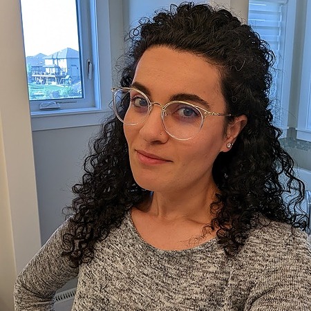 chezha.dilara | Instagram, Twitch | Linktree