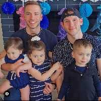 Sterling & André | Gay dads | Instagram, Facebook, TikTok | Linktree