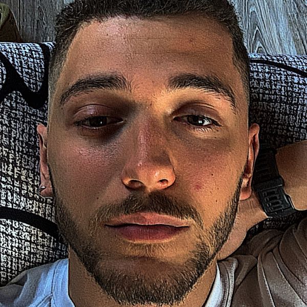 Lorenzo Vecchio | Twitter, Instagram, Facebook | Linktree