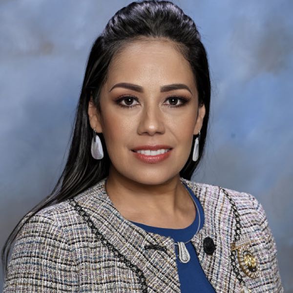 Angeles Lopez | Facebook | Linktree