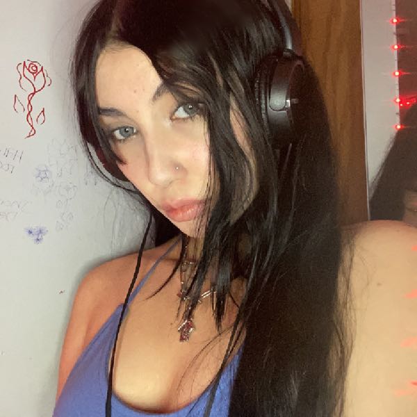 hal¡e | Twitter, Instagram, TikTok | Linktree