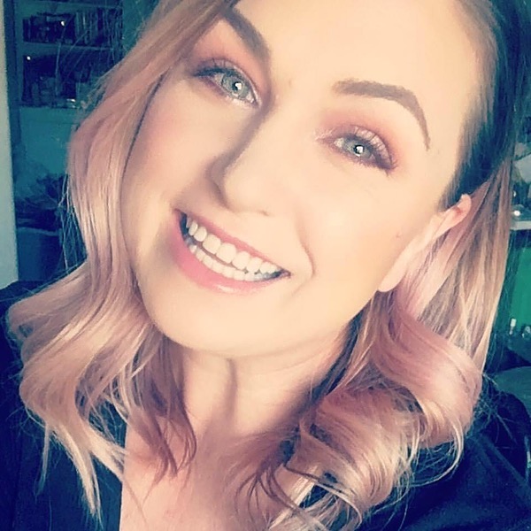 Hey! I'm Roberta Blevins! | Twitter, Instagram, Facebook | Linktree