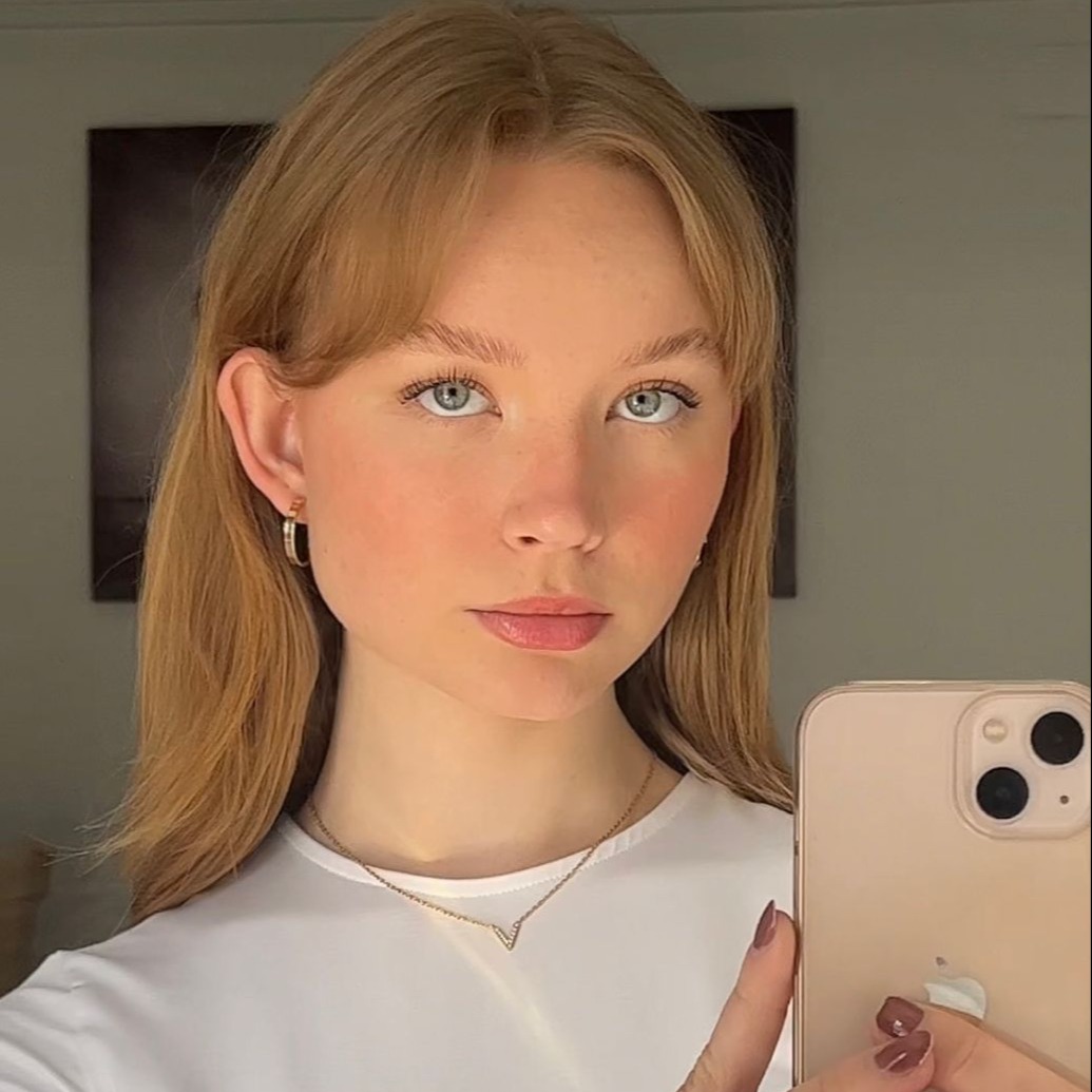 vicky_s17 | Instagram, TikTok | Linktree