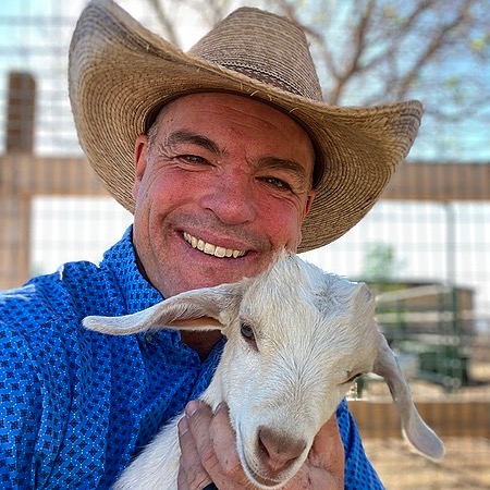 Cowboymax | Instagram, Facebook, TikTok | Linktree