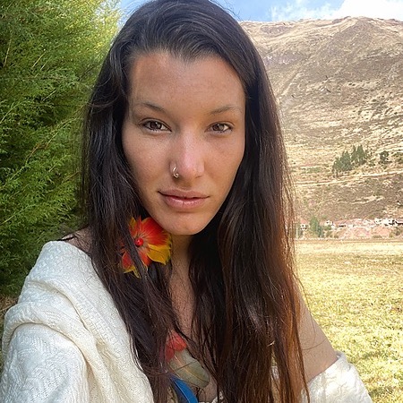 Meredith Rose | Instagram, Facebook | Linktree