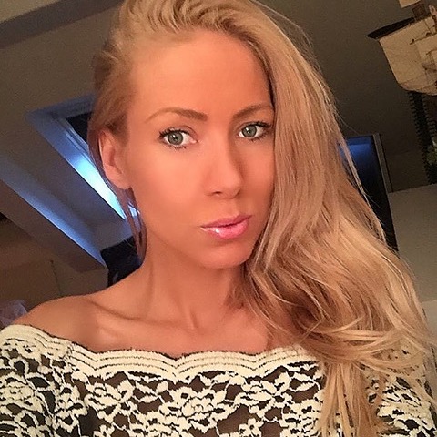 Jenifer Sutter | Twitter, Facebook | Linktree