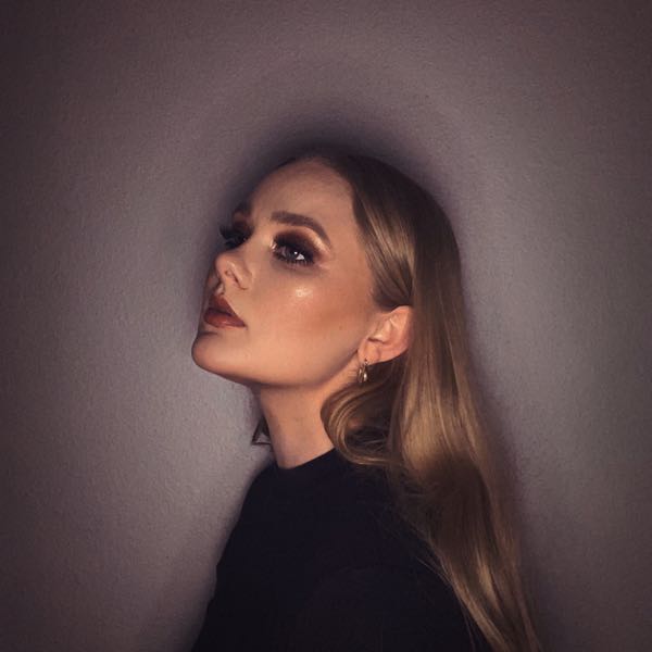 RISSA | Instagram, Facebook, TikTok | Linktree