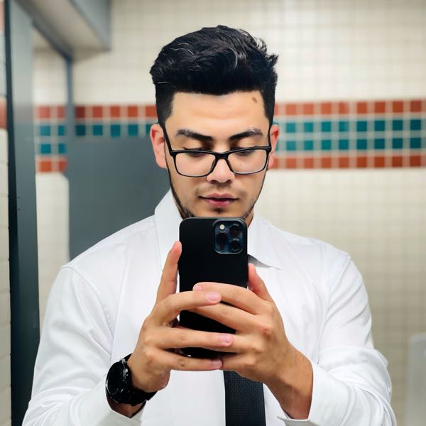 Ehsan Mohebi | Instagram, Facebook | Linktree