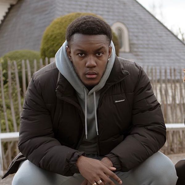 M-kay | Twitter, Instagram, Spotify, TikTok | Linktree