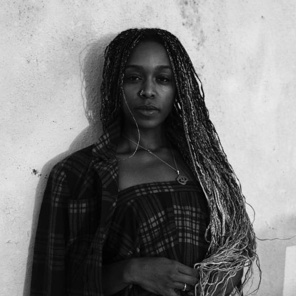 Summer Reed - Listen on YouTube, Spotify - Linktree